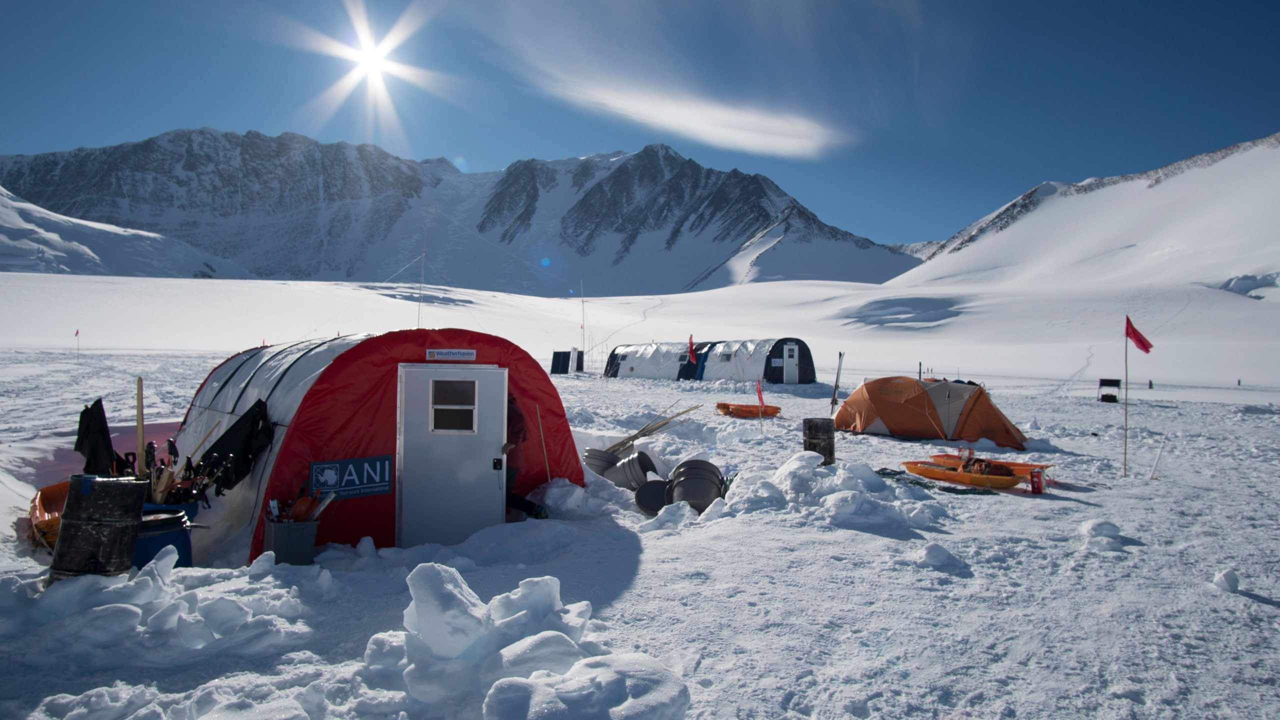 FIELDCRAFT STUDIOS | Behind the scenes in Antarctica base camp – watch ...